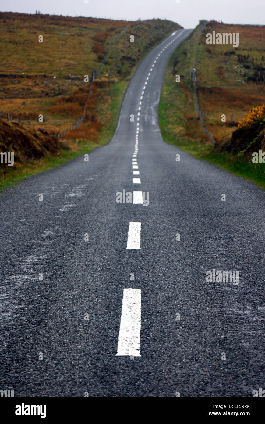 A road running through the Partry Mountains in County Mayo Stock Photo ...