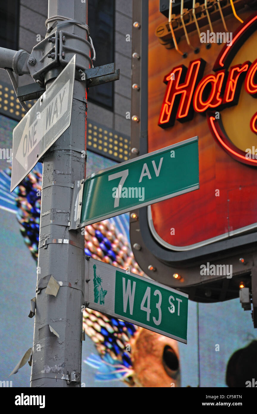 New York City, USA - street signs Stock Photo - Alamy