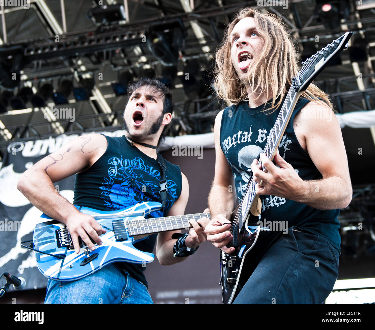 Unearth hi-res stock photography and images - Alamy