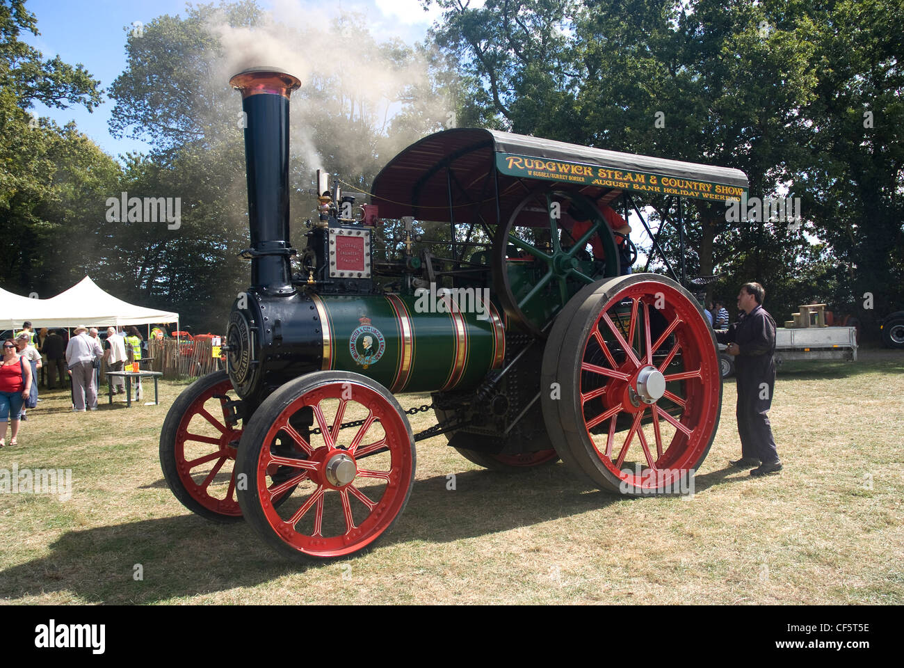 A steam traction engine at the annual Rudgwick Steam & Country Show ...