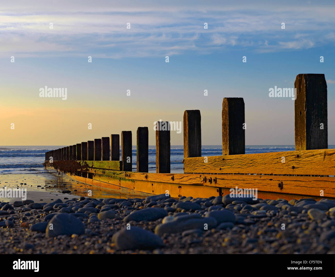 Borth sea defences wales hi-res stock photography and images - Alamy
