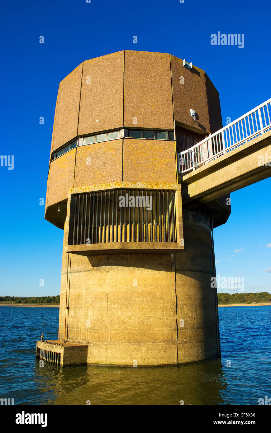 Reservoir pump house hi-res stock photography and images - Alamy