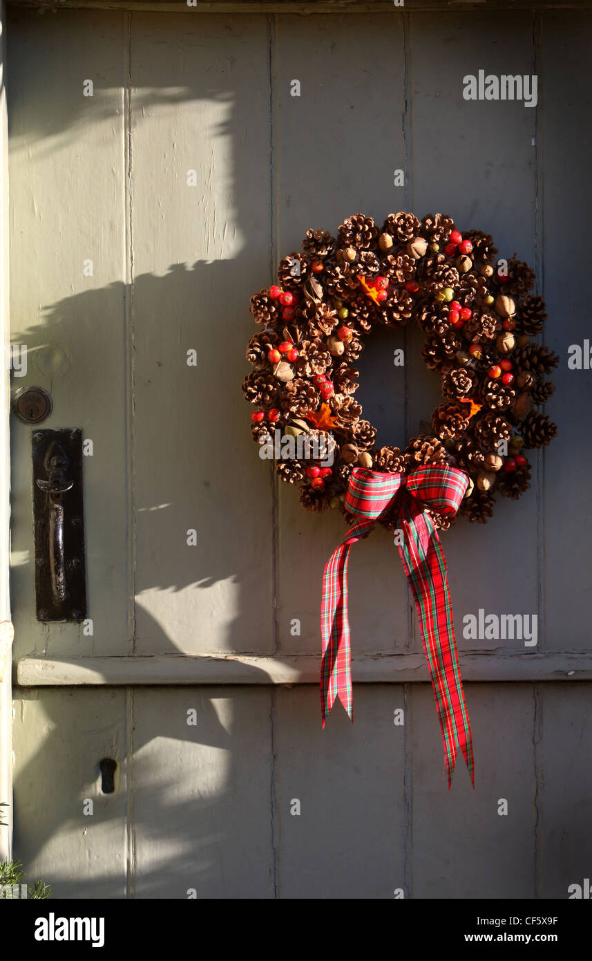 Bunny Guinness makes christmas decorations Detail image of front dowith ...