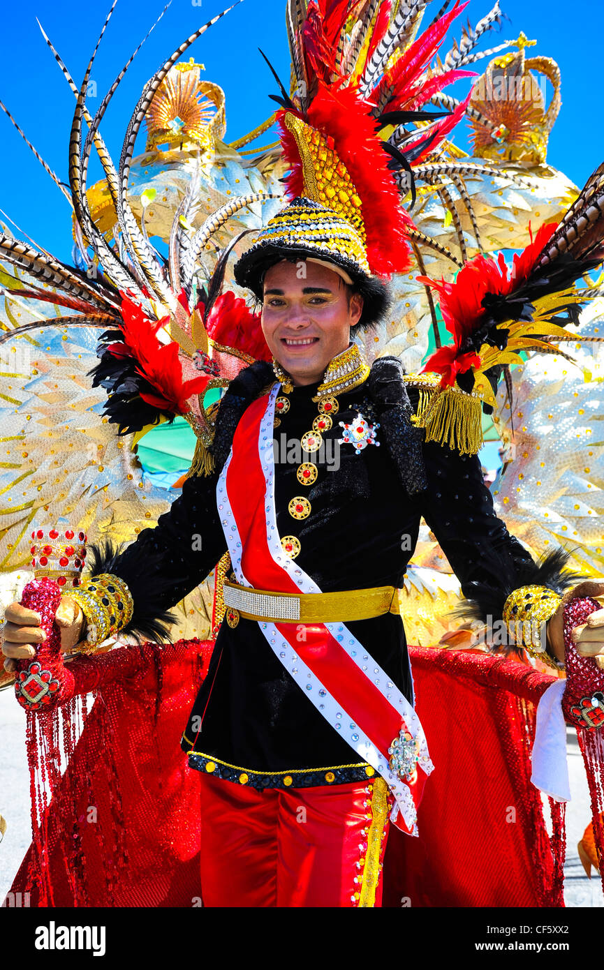 People celebrating Carnival in Aruba Stock Photo - Alamy