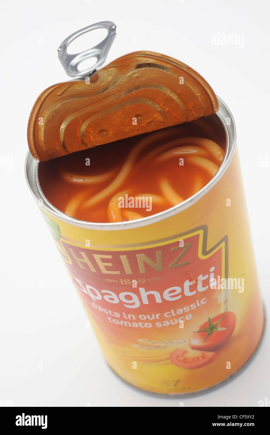 Heinz tinned spaghetti hi-res stock photography and images - Alamy