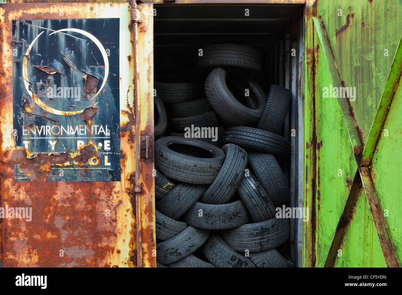 Tyre recycling hi-res stock photography and images - Alamy