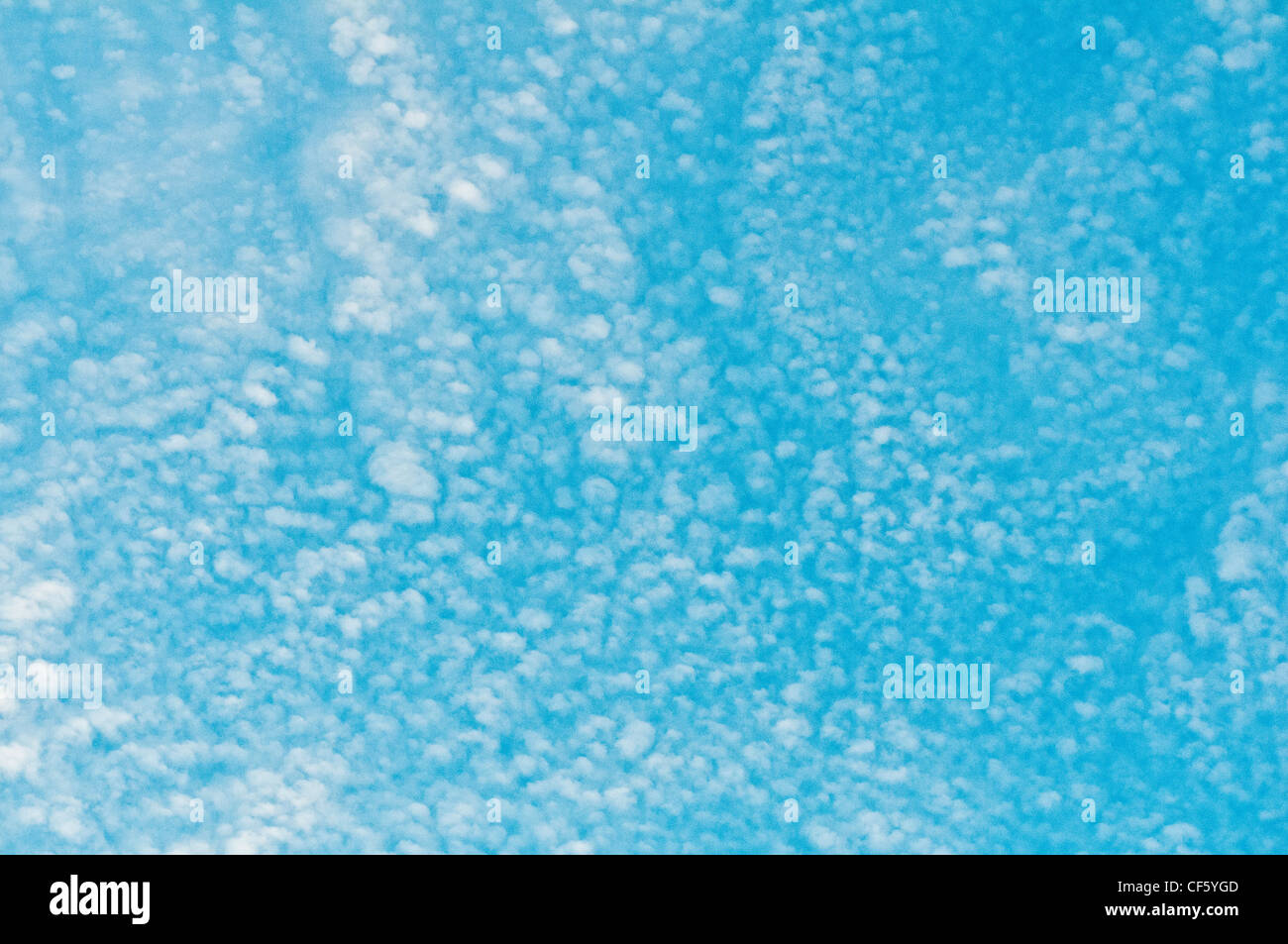 Freckled cloud formations Stock Photo - Alamy