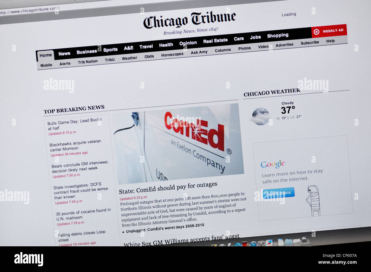 Tribune newspaper hi-res stock photography and images - Alamy