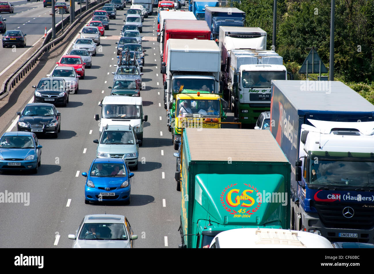 Traffic jams uk pollution hi-res stock photography and images - Alamy