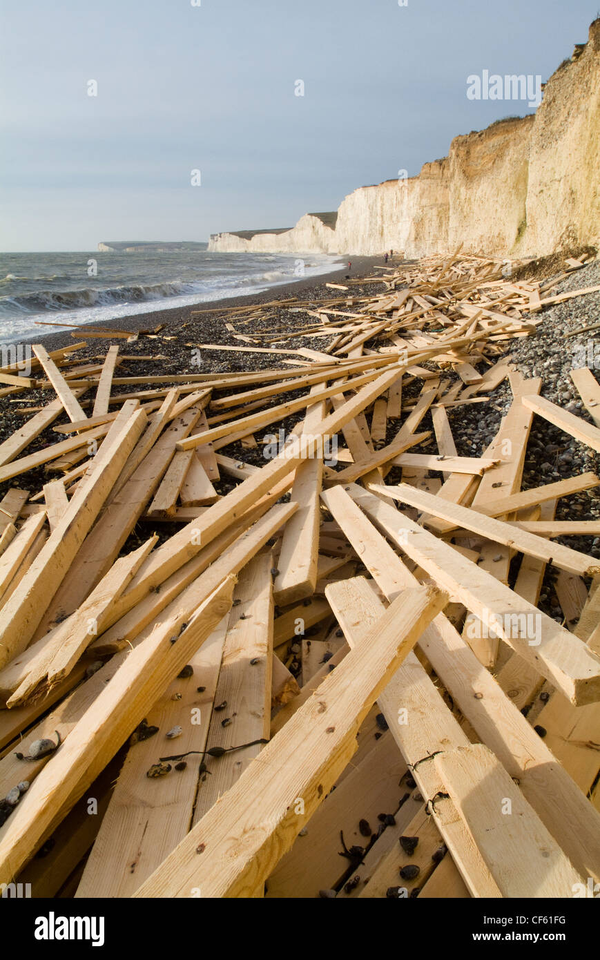 Cargo ship wood timber beach shore hi-res stock photography and images ...