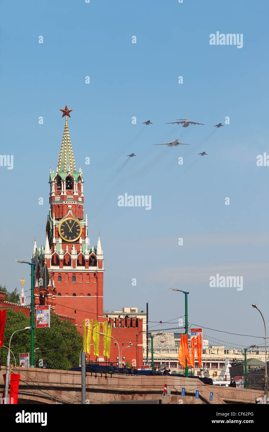 Il 76 tu 160 and mig 29 airplanes hi-res stock photography and images ...