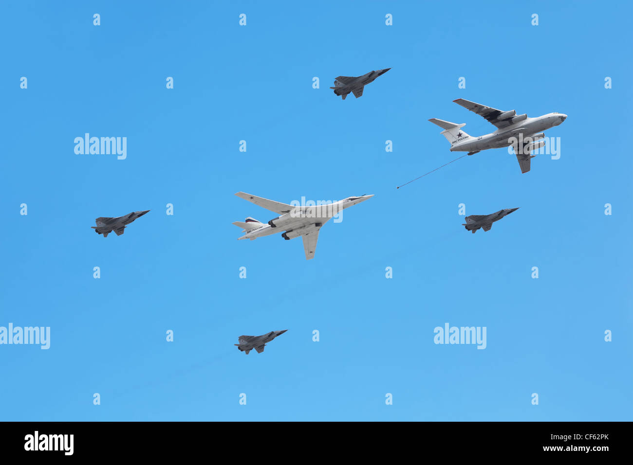 Il 76 and tu 160 planes accompanied hi-res stock photography and images ...