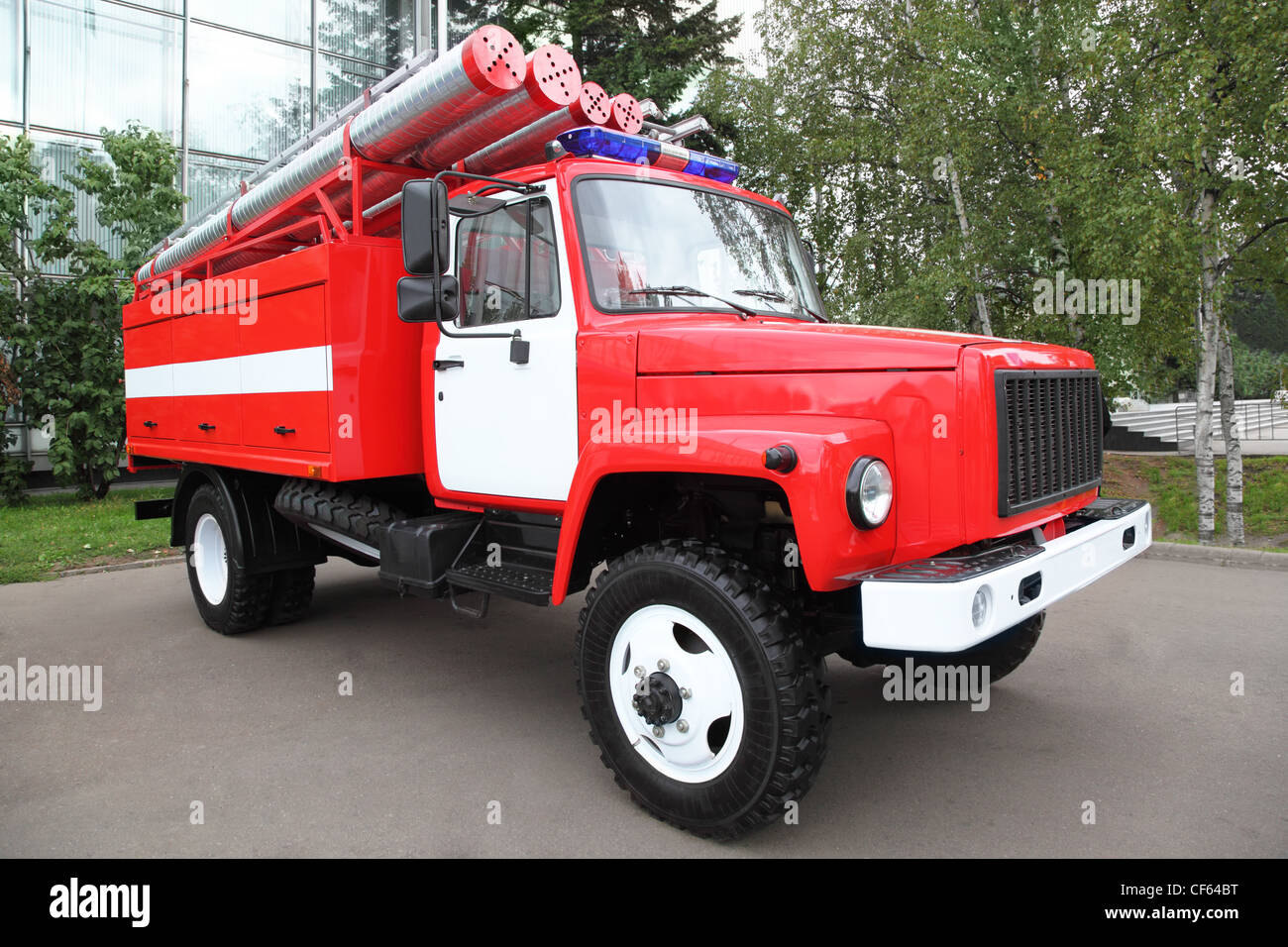 Red fire engine hi-res stock photography and images - Alamy
