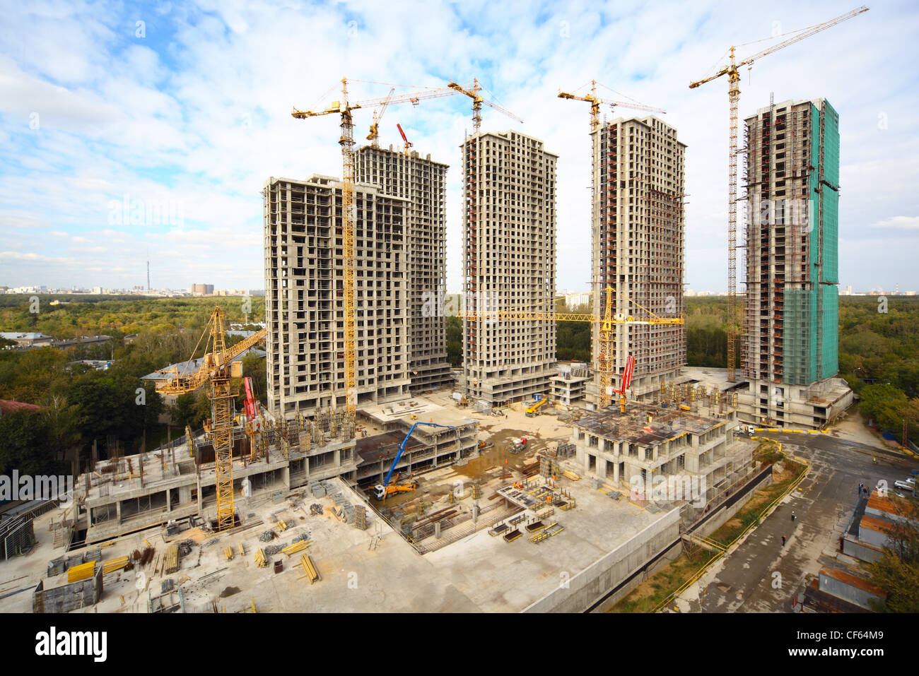 New luxury high rise apartment building hi-res stock photography and ...