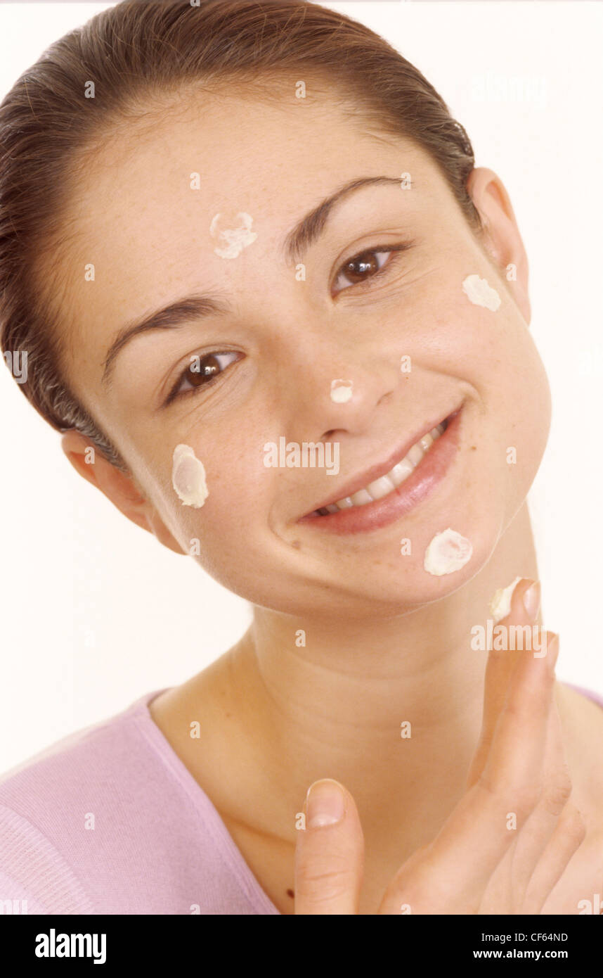 Skin pulled back hi-res stock photography and images - Alamy