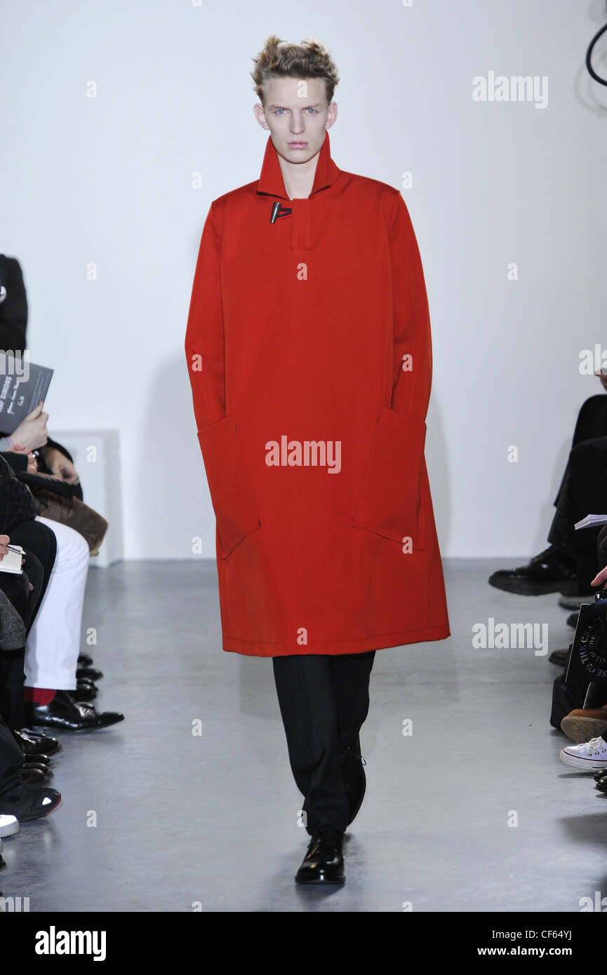Raf simons menswear ready wear hi-res stock photography and images - Alamy