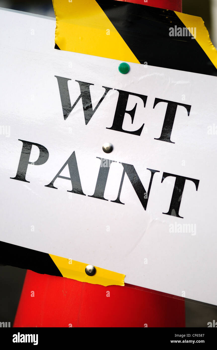 Beware wet paint sign hi-res stock photography and images - Alamy