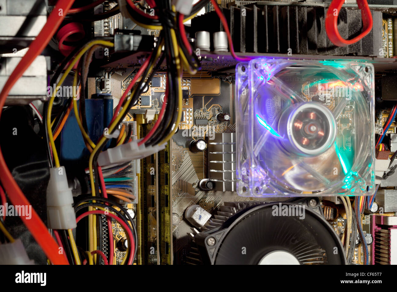 Open computer network hi-res stock photography and images - Alamy