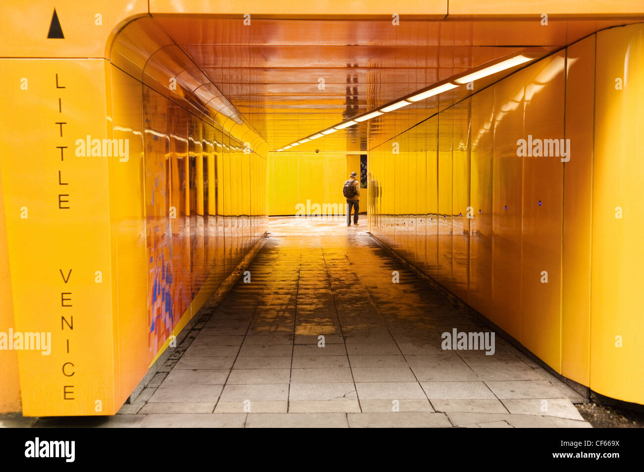 London pedestrian underpass hi-res stock photography and images - Alamy