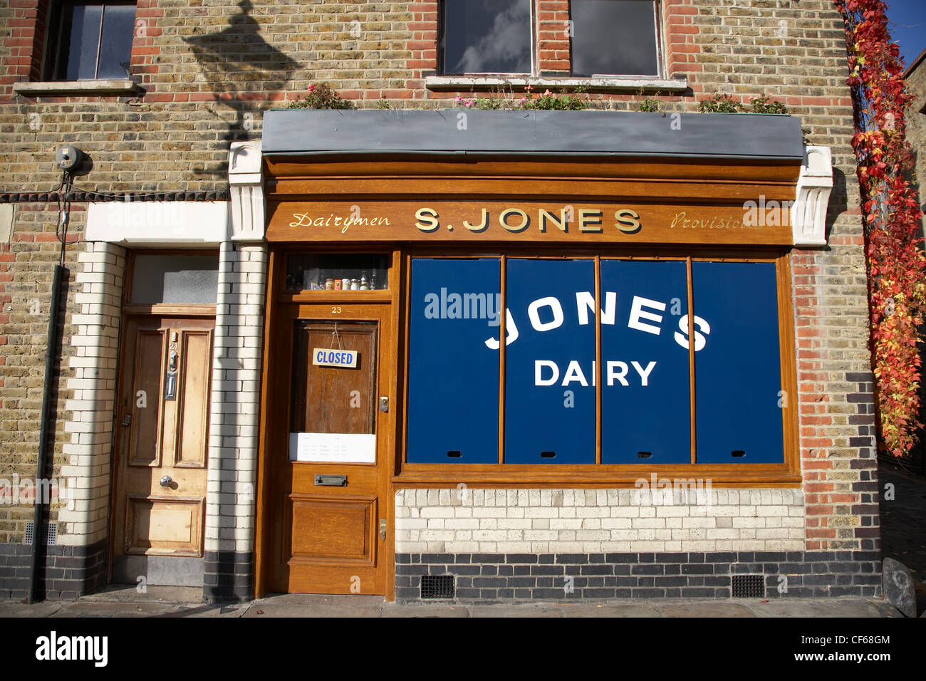 Ezra street hi-res stock photography and images - Alamy