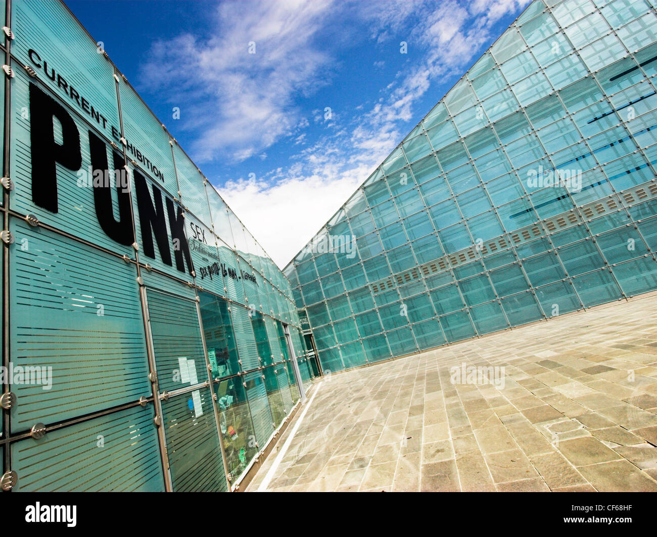 Punk sheep hi-res stock photography and images - Alamy