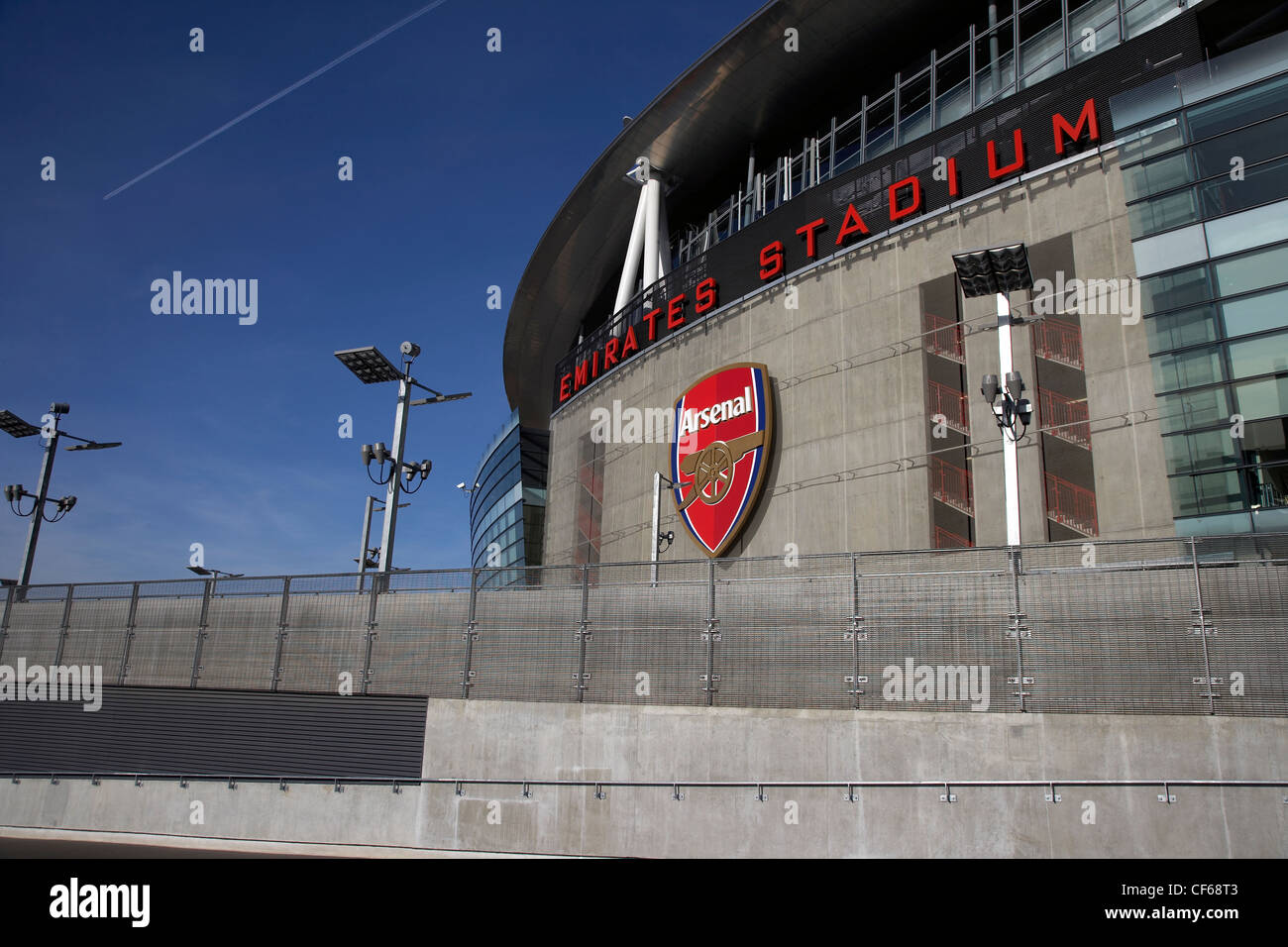The emirates stadium view hi-res stock photography and images - Alamy