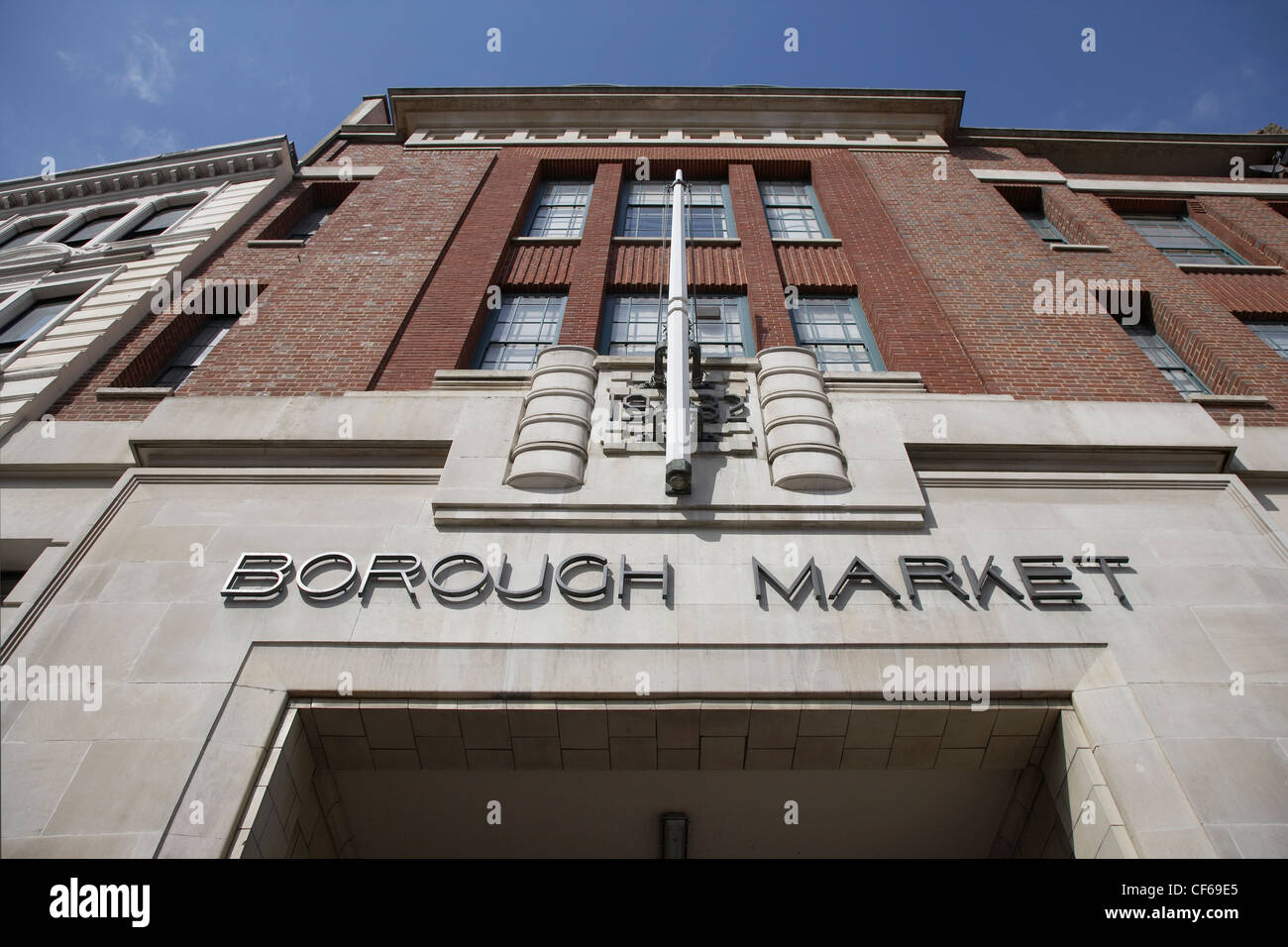 Borough market sign hi-res stock photography and images - Alamy