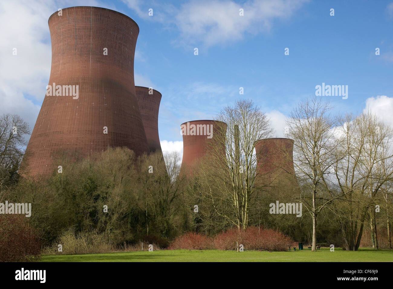 The cooling towers of Ironbridge Power Station from the River Severn ...