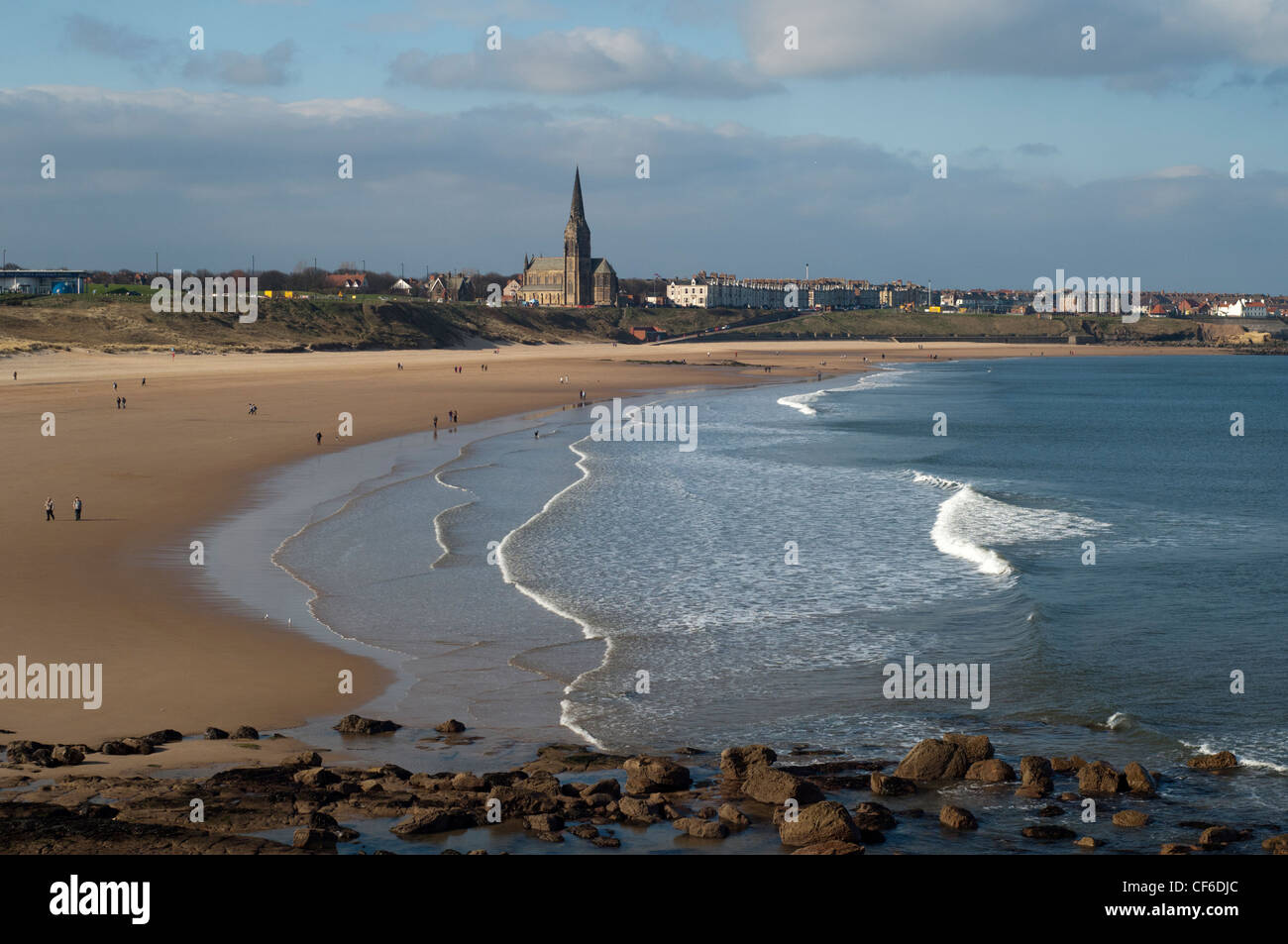 People beach tynemouth hi-res stock photography and images - Alamy