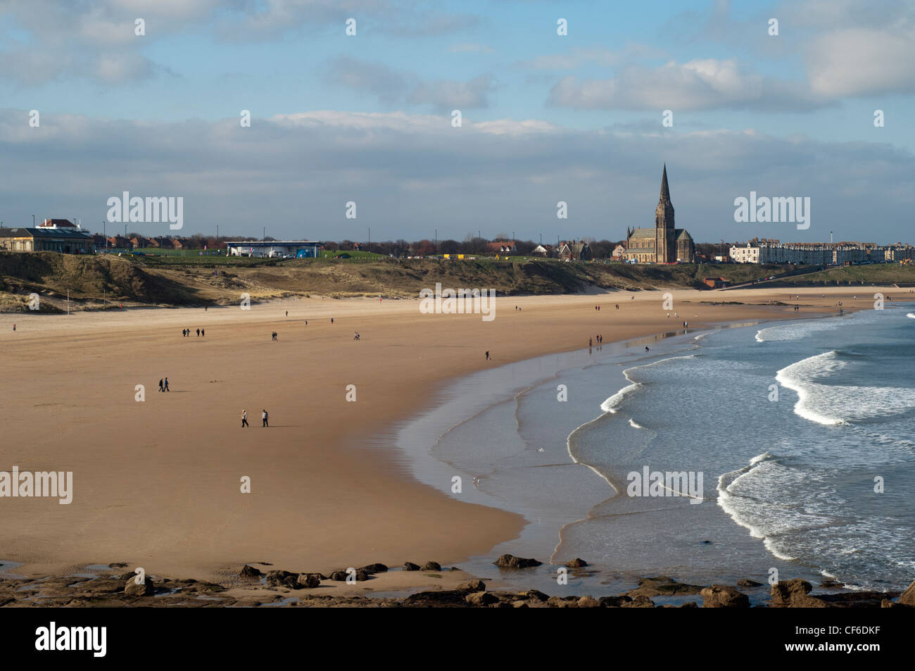 Tynemouth beach hi-res stock photography and images - Alamy