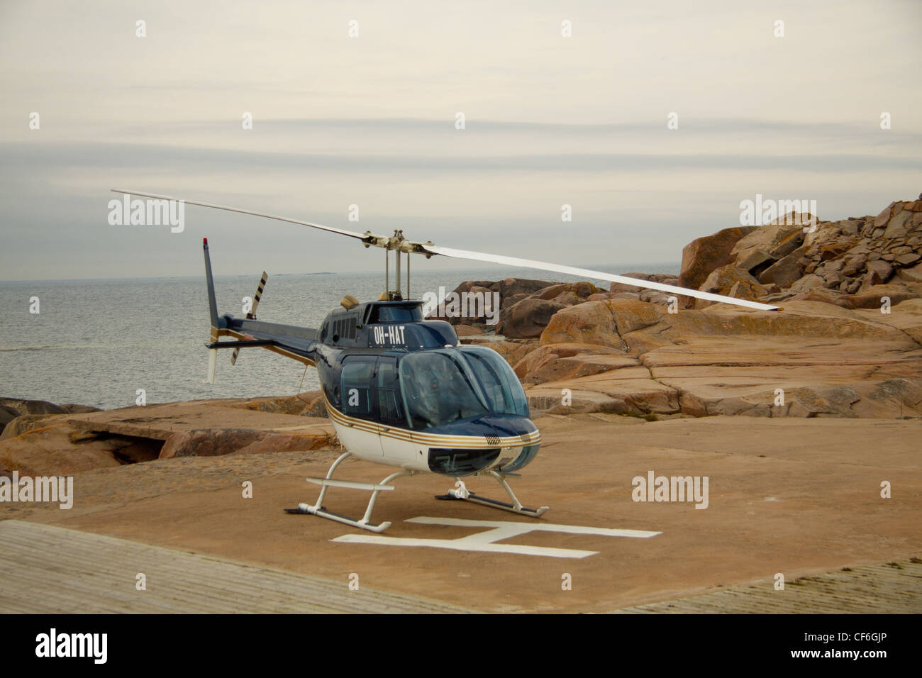 Lighthouse helipad hi-res stock photography and images - Alamy