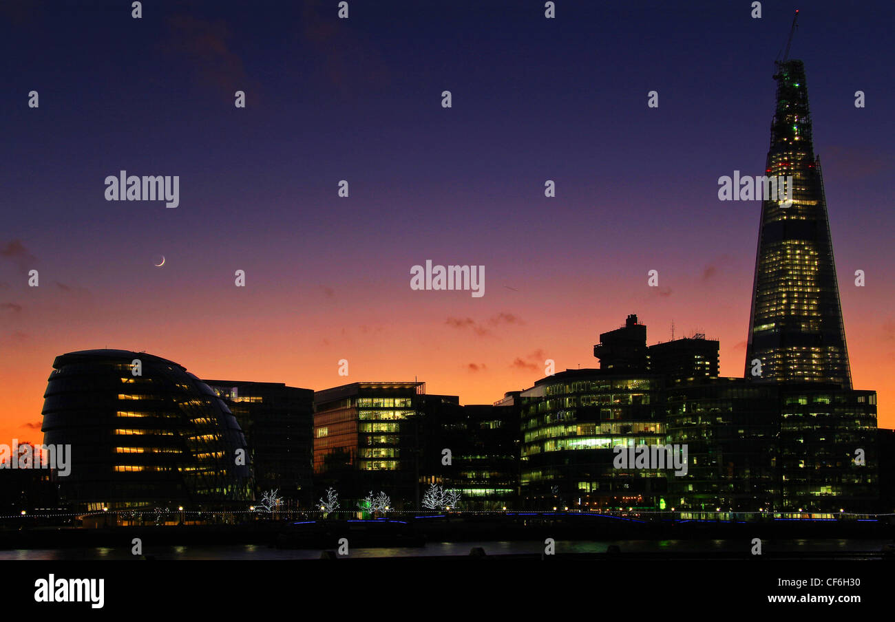 Night view sky scraper hi-res stock photography and images - Alamy