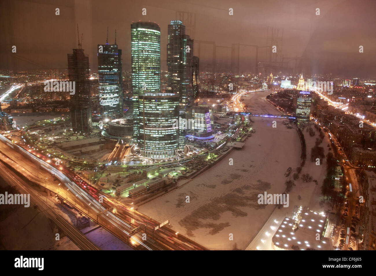 International shopping center hi-res stock photography and images - Alamy