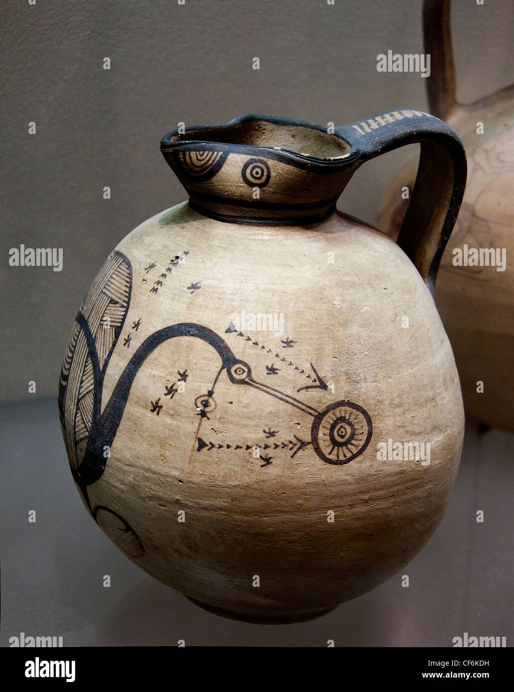 Jug decor of bird polychrome terracotta Cypro geometric III 9 - 8 cent ...