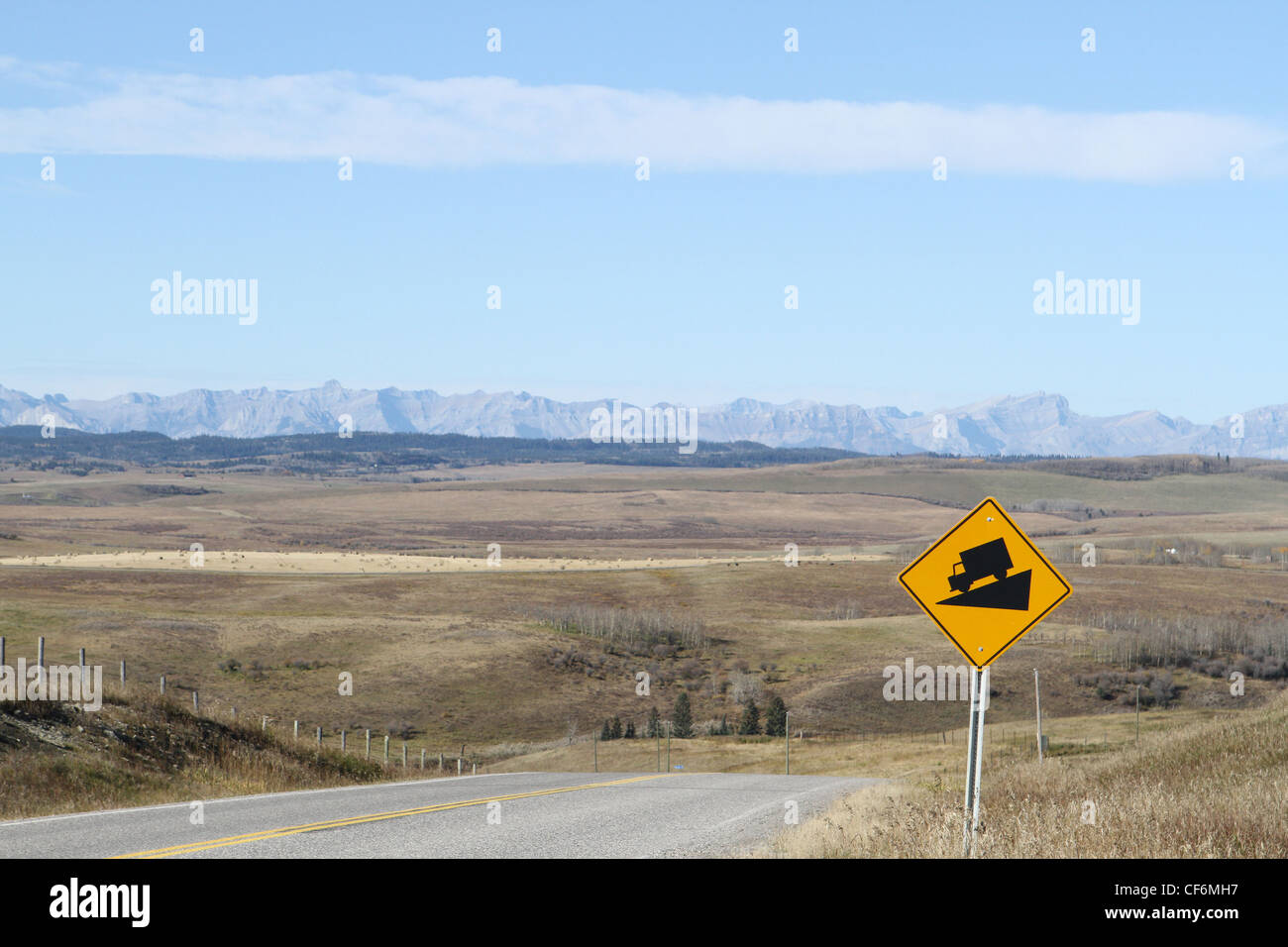 Steep slope road sign hi-res stock photography and images - Alamy