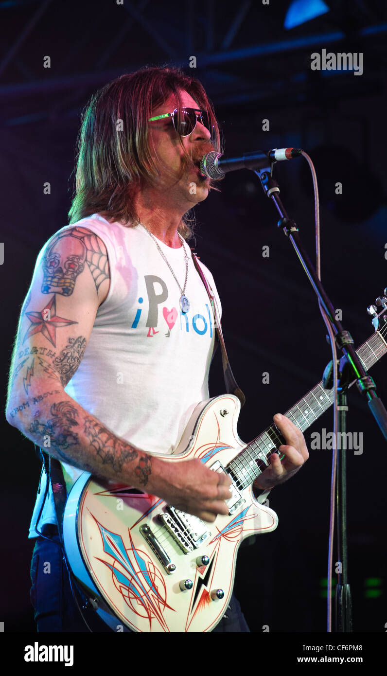 Eagles of Death Metal playing at Voodoo Festival 2010 in New Orleans ...