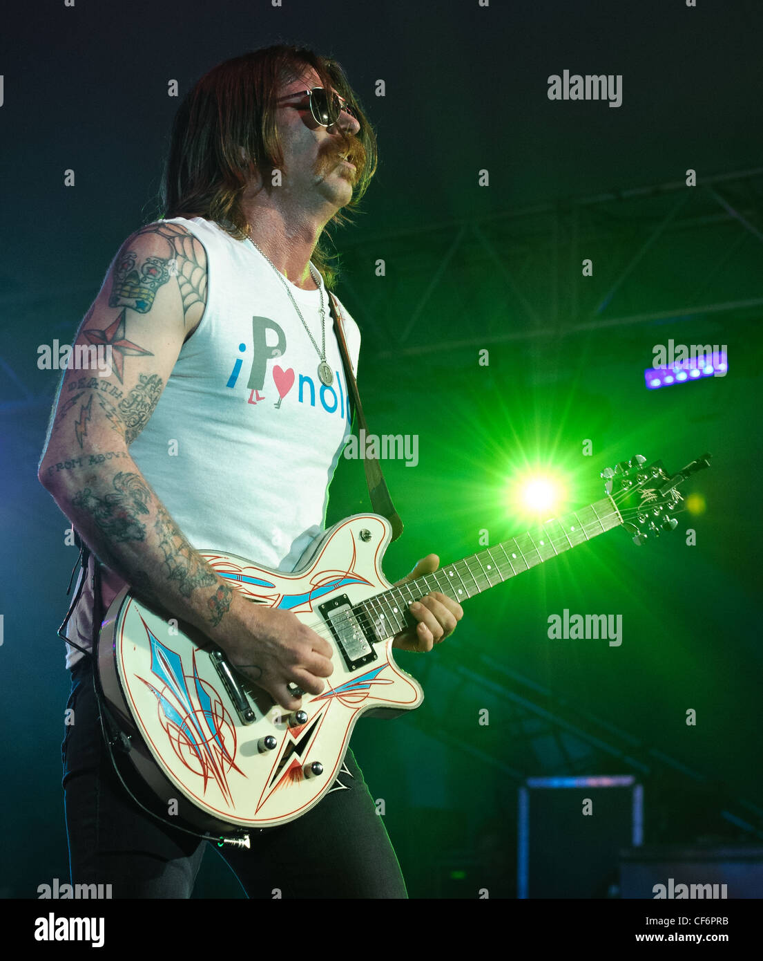 Eagles of death metal in concert hi-res stock photography and images ...