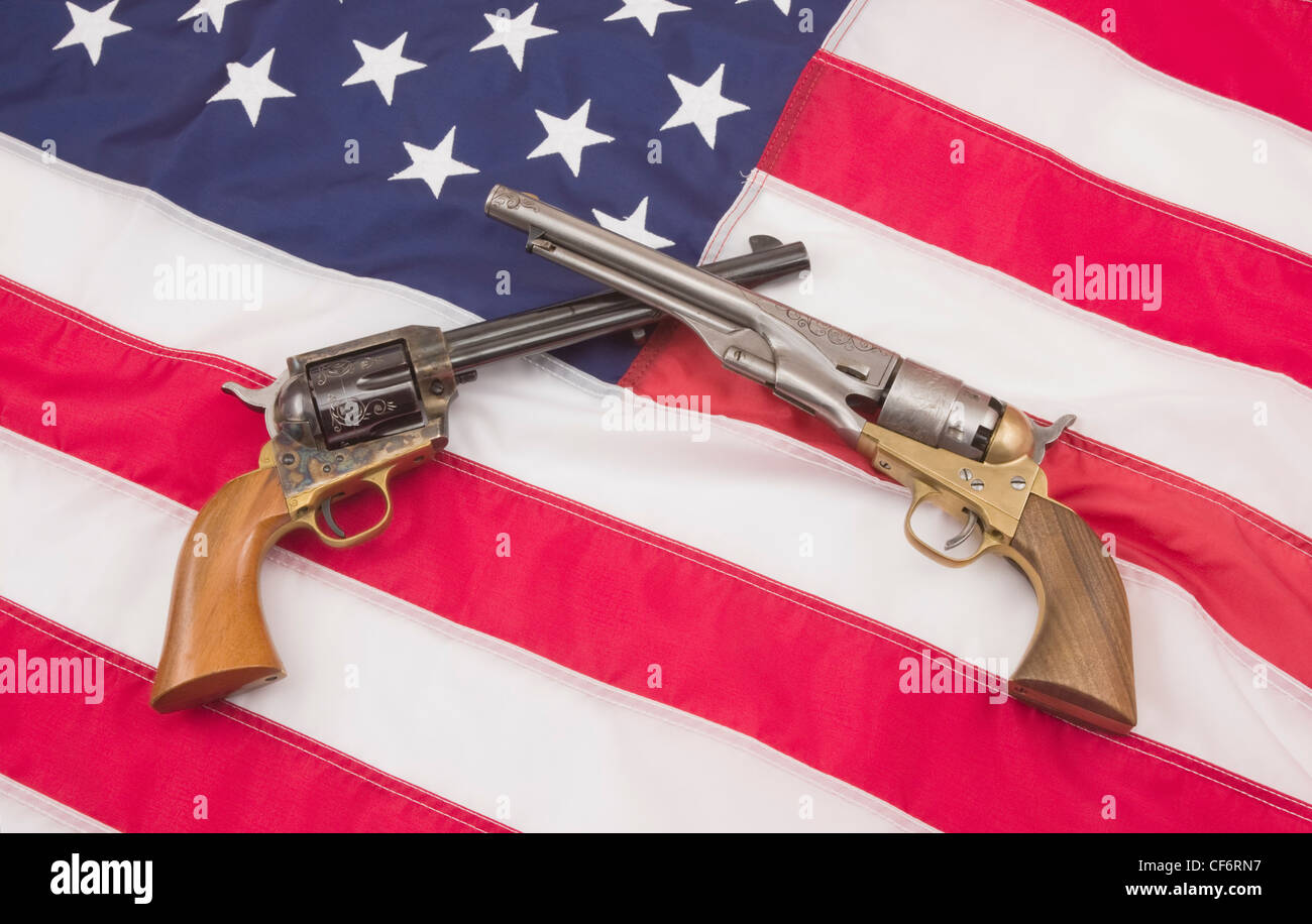Two vintage american handguns hi-res stock photography and images - Alamy