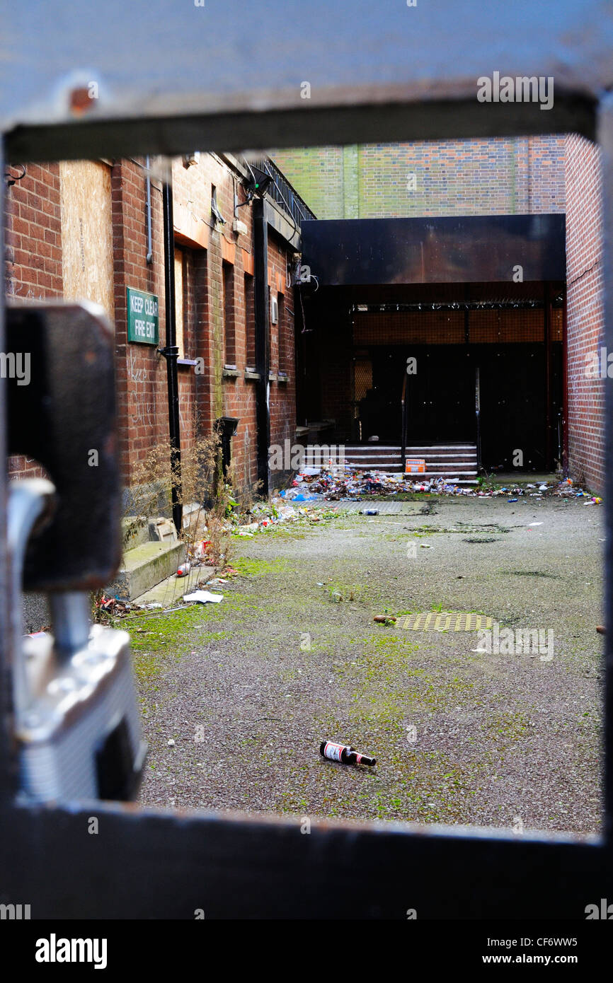 Compound yard hi-res stock photography and images - Alamy