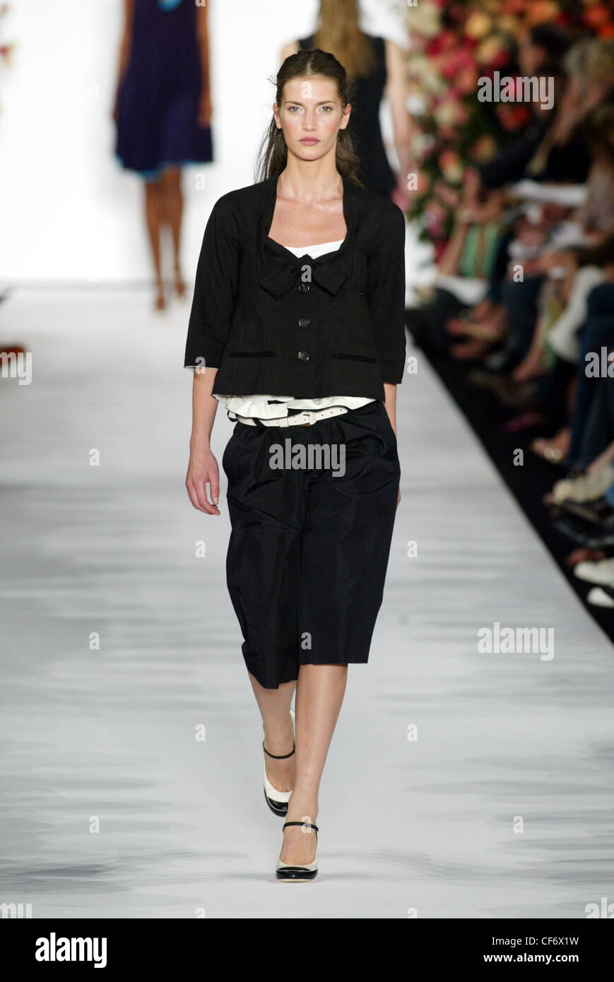 Marc Jacobs New York Ready To Wear Spring Summer Model brunette hair ...