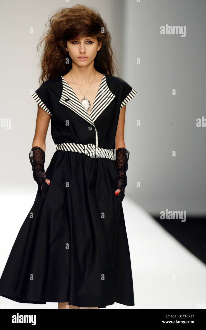 Backcombed hair hi-res stock photography and images - Alamy