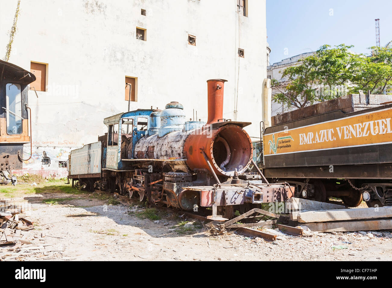 Derelict steam engine hi-res stock photography and images - Alamy