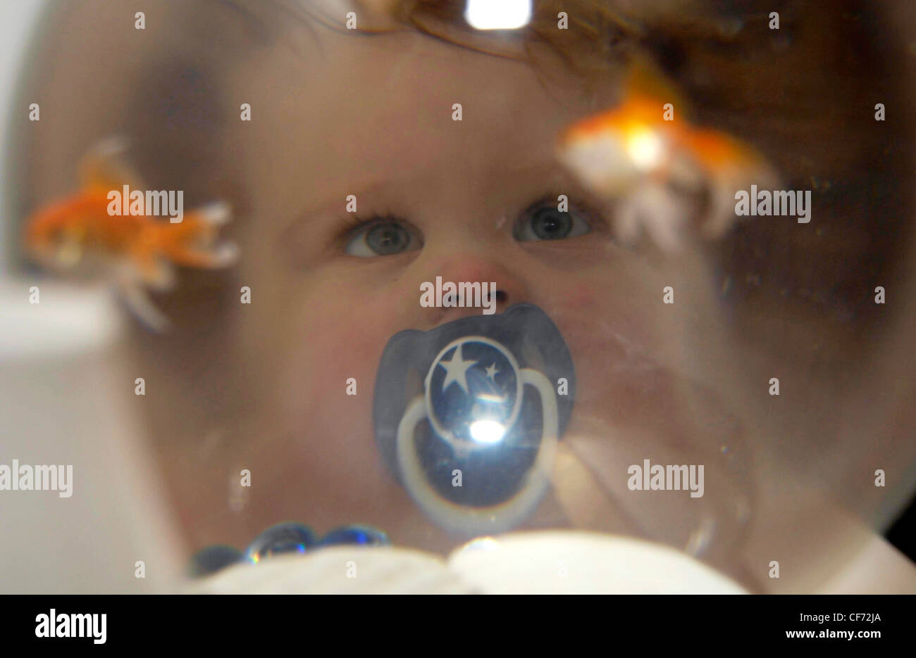 Distorted image face hi-res stock photography and images - Alamy