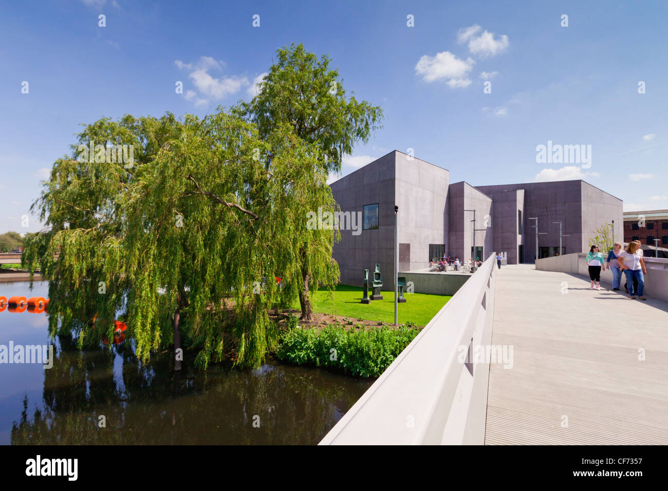 Hepworth Wakefield, gallery built to hold a collection of Barbara ...