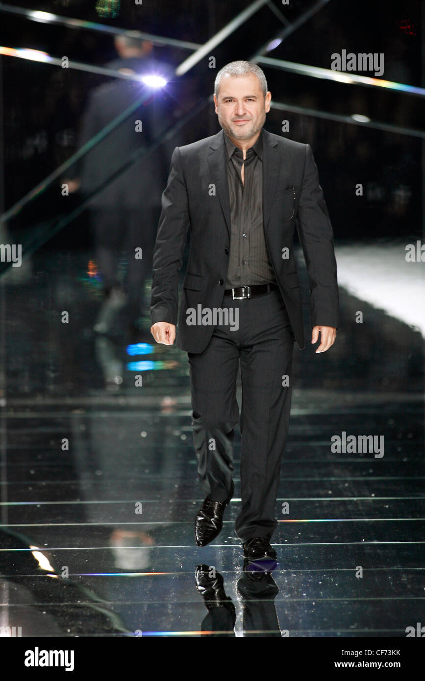 Elie Saab Paris Ready to Wear Spring Summer Designer Elie Saab wearing ...