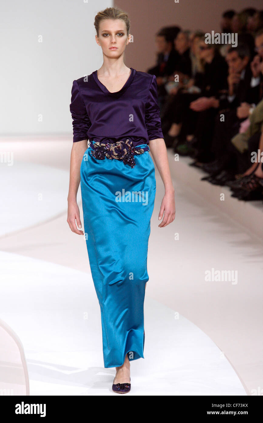 Valentino Paris Ready to Wear Spring Summer Model wearing a purple v ...