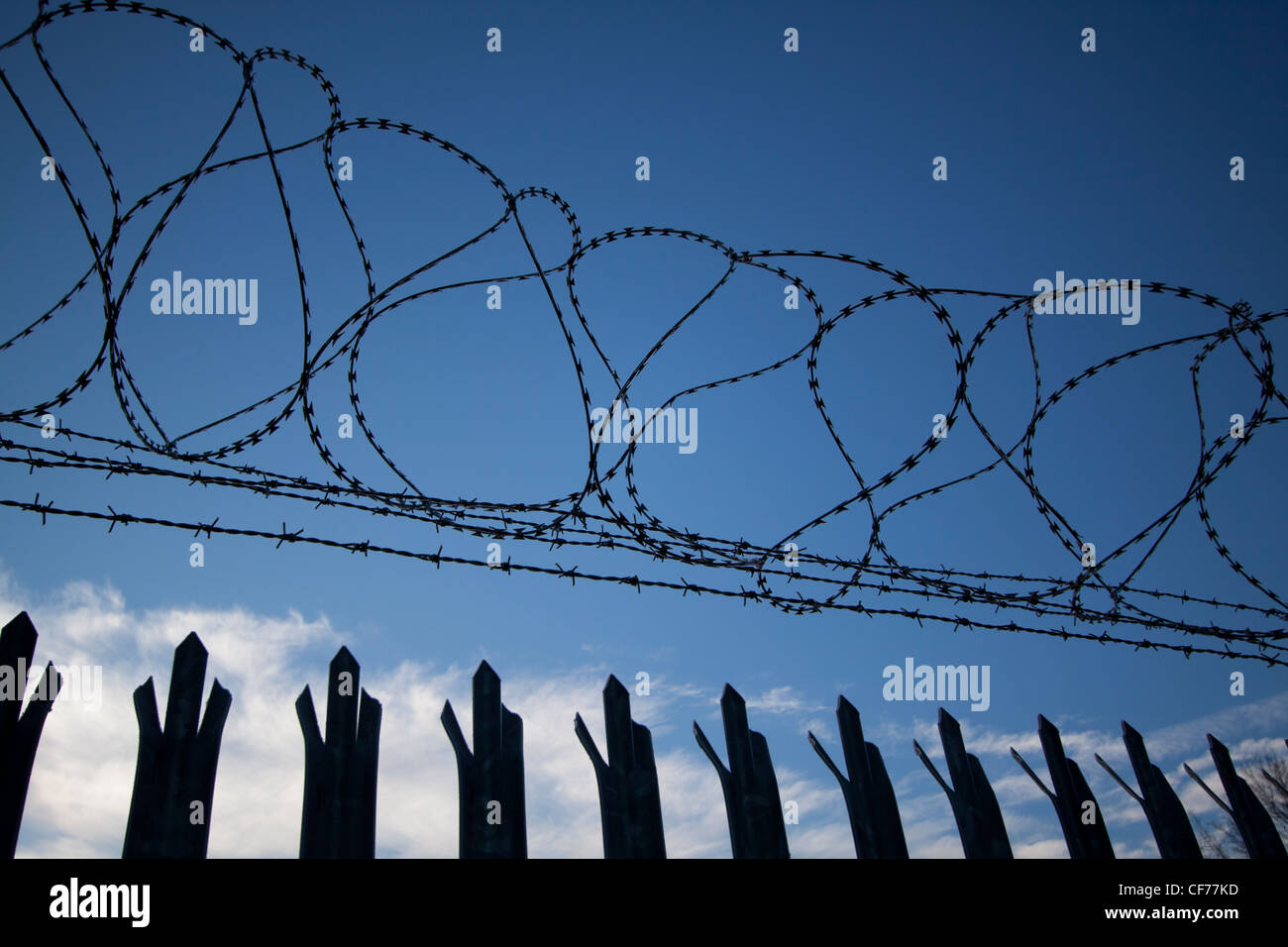Security fencing hi-res stock photography and images - Alamy