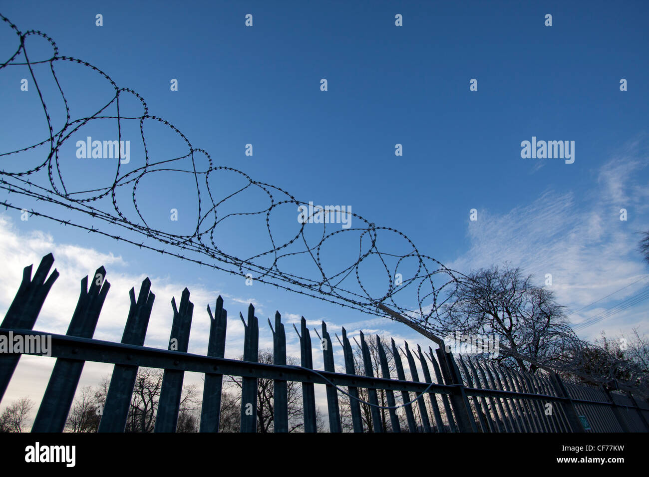 Security fencing hi-res stock photography and images - Alamy