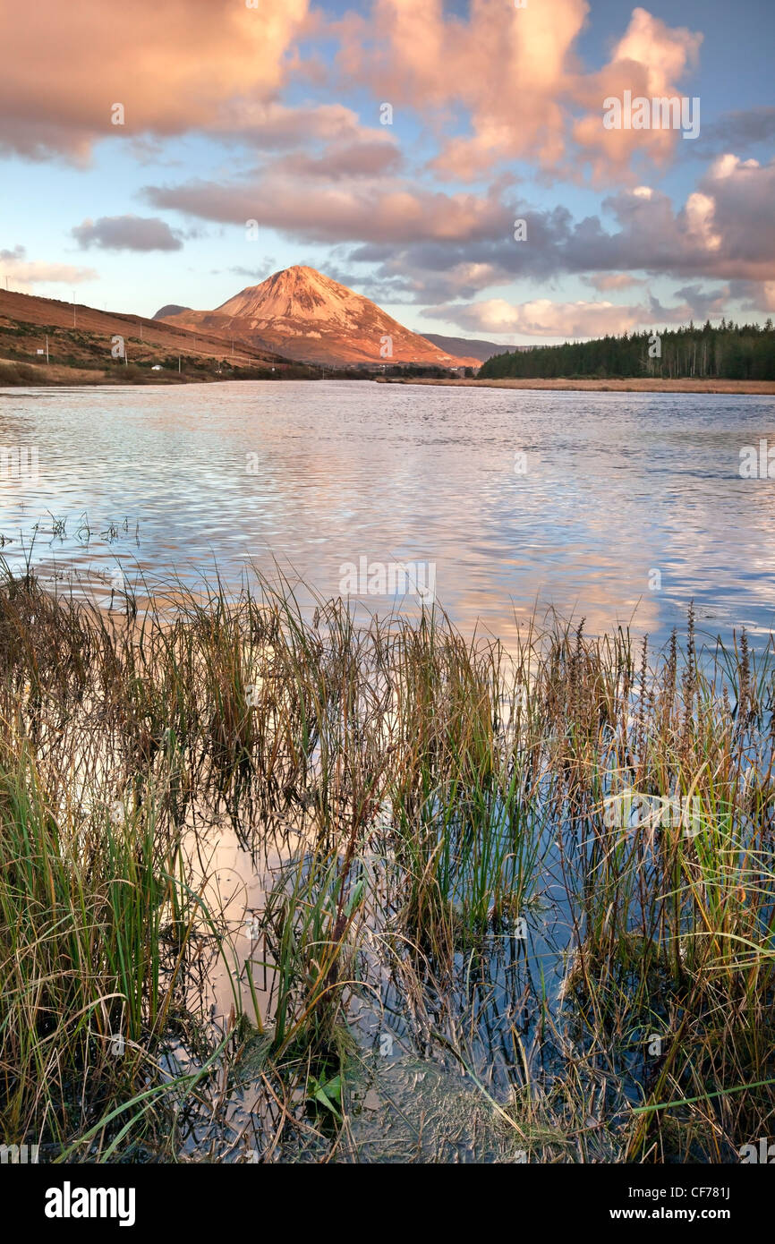 Errigal mountain donegal hi-res stock photography and images - Alamy
