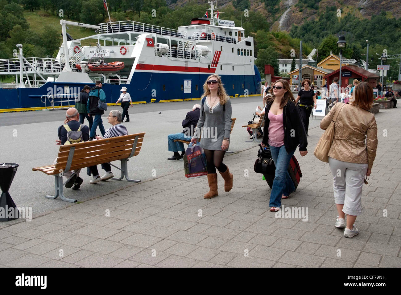 NORWAY Flam ferry and passengers Stock Photo - Alamy